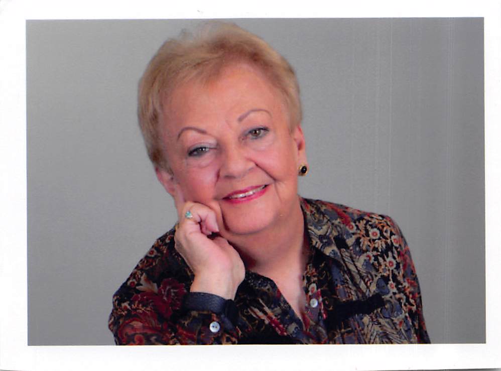 Carolyn Marie Carine | Greenlawn Carolyn Marie Carine | Greenlawn
